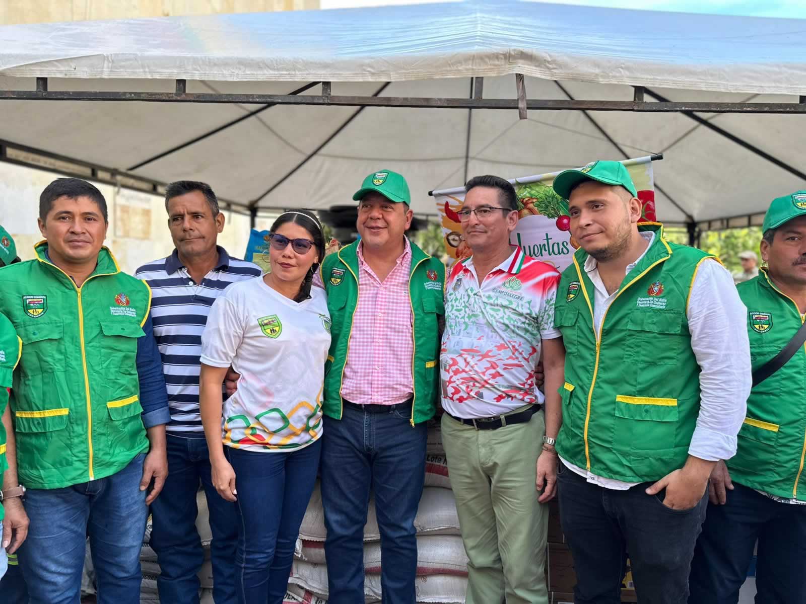 Con éxito se realizó la primera entrega del Banco Comunal ‘Huila Crece ...