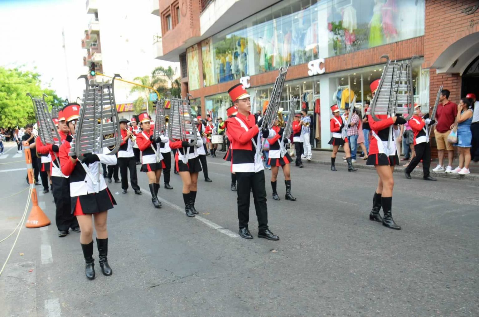 Espectacular Desfile de Bandas de Paz, dio apertura a la Semana de la ...